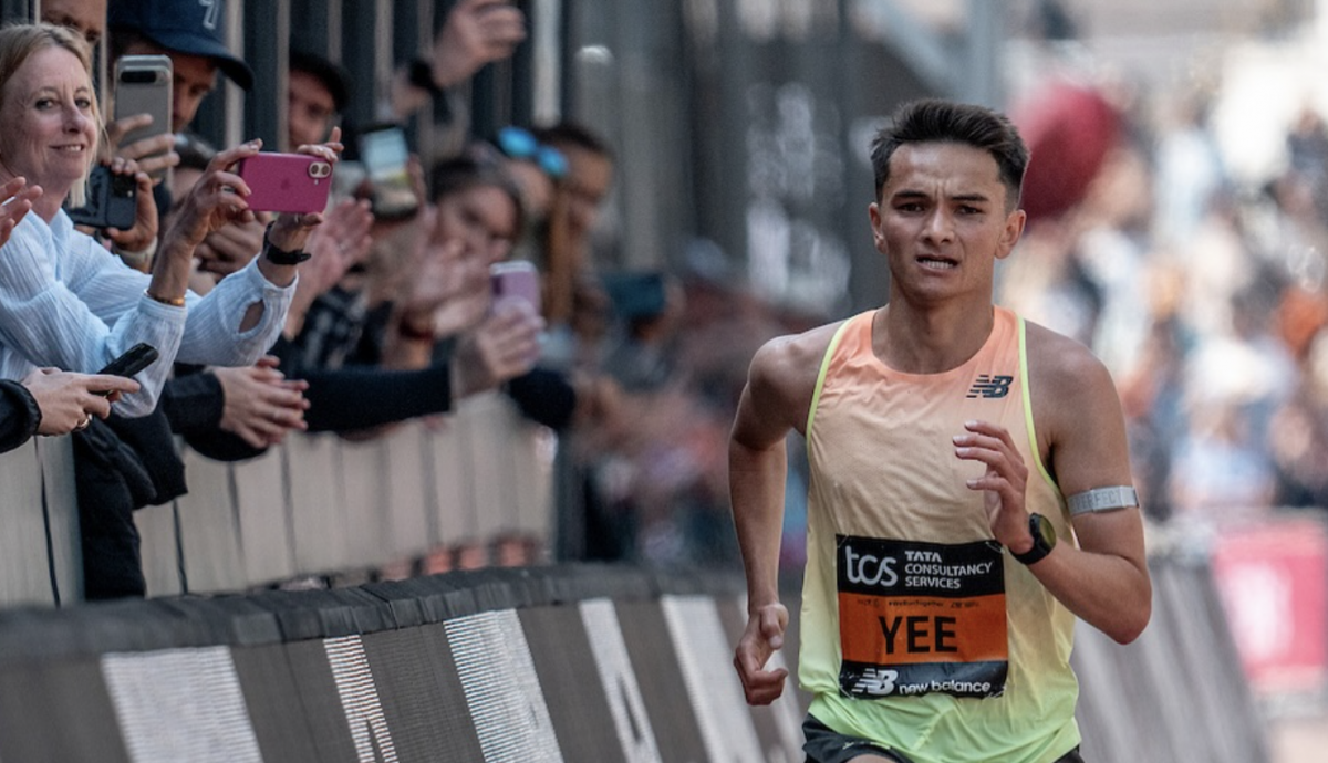 ¿Qué marca ha hecho Alex Yee en su debut en el Maratón de...